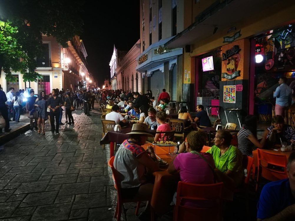 62 Best Restaurants in Merida Mexico + Merida Nightlife, Cantinas & Bars