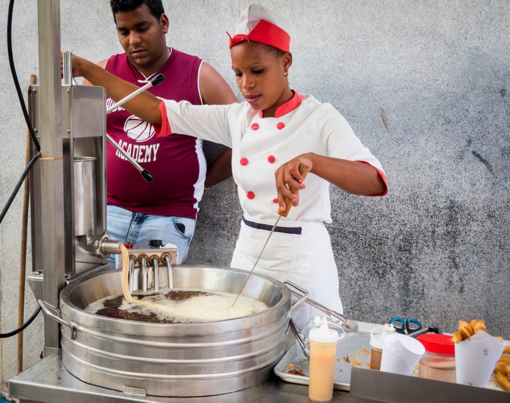 How to Plan a Food Tour in Any Destination