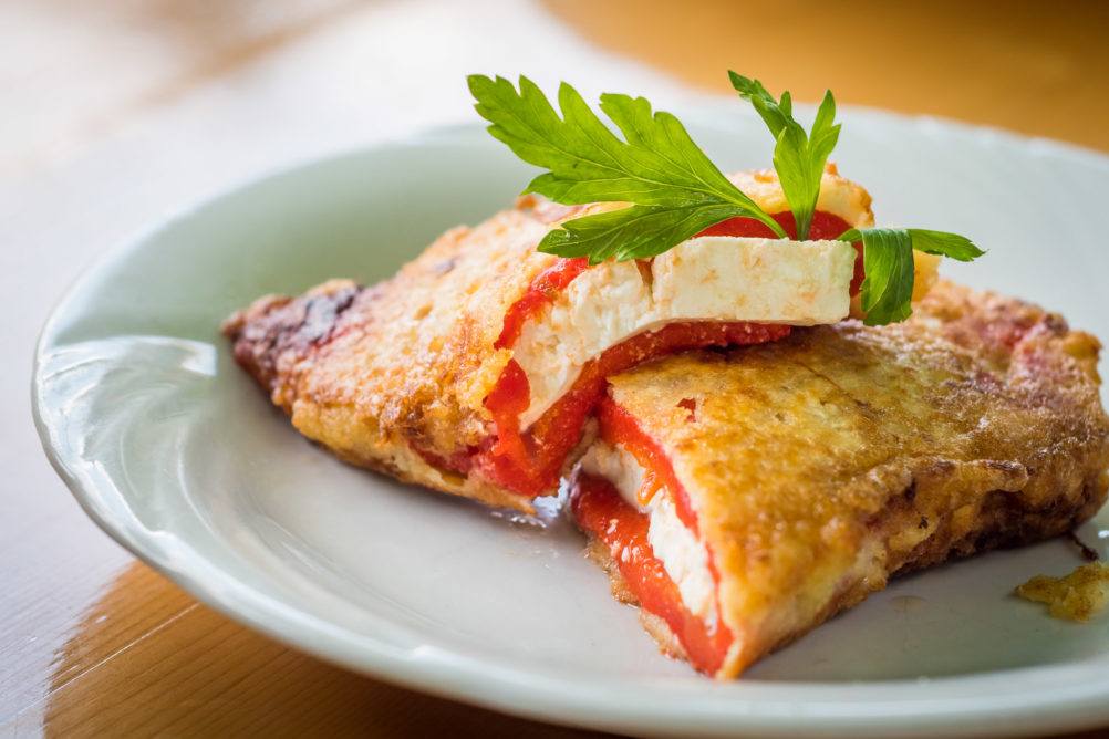 Traditional Bulgarian Food Guide: 50+ Typical Bulgarian Dishes & Drinks