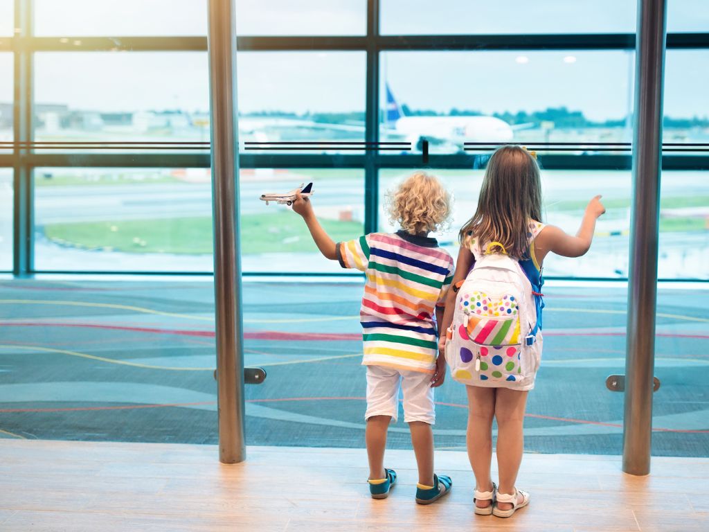 Flying with Kids: A Comprehensive Guide to Making Long-Haul Flights ...